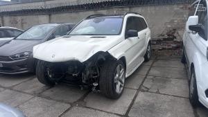 Мерседес ГЛ 350 2017 в Каунас, объемом двигателя 3.00 л и пробегом 160 тыс. км за 12000 €, фото  на AUTOMOTO.COM.LV