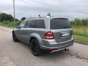 Grey Mercedes-Benz GL 350 2012 in Kuldiga, with an engine capacity of 3.00 L and mileage of 0 thousand km for 29999 €, photo 4 on AUTOMOTO.COM.LV