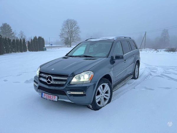 Pelēks Mercedes-Benz GL 350 2012 Marijampole, ar dzinēja tilpumu 2.99 L un nobraukumu 126 tūkst. km par 12999 €, foto 6 vietnē AUTOMOTO.COM.LV