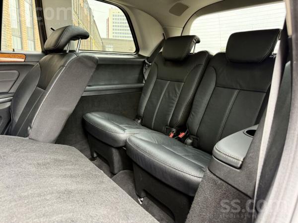 Pelēks Mercedes-Benz GL 350 2012 Rīga, ar dzinēja tilpumu 3.00 L un nobraukumu 0 tūkst. km par 12880 €, foto 10 vietnē AUTOMOTO.COM.LV