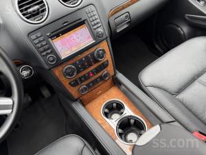 Серый Мерседес ГЛ 350 2012 в Рига, объемом двигателя 3.00 л и пробегом 0 тыс. км за 12880 €, фото 21 на AUTOMOTO.COM.LV