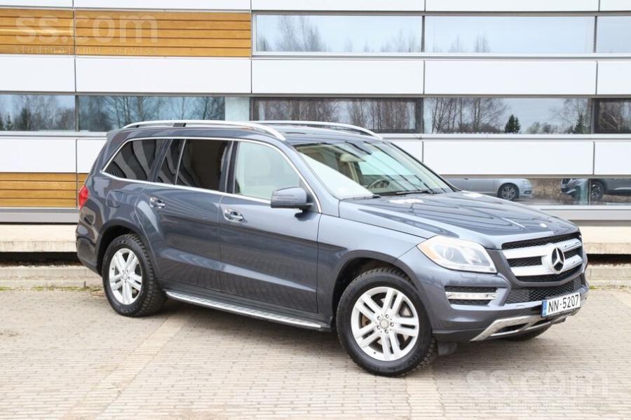 Pelēks Mercedes-Benz GL 350 2013 Rīga, ar dzinēja tilpumu 3.00 L un nobraukumu 145 tūkst. km par 19800 €, foto 1 vietnē AUTOMOTO.COM.LV
