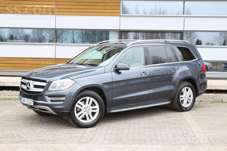 Pelēks Mercedes-Benz GL 350 2013 Rīga, ar dzinēja tilpumu 3.00 L un nobraukumu 145 tūkst. km par 19800 €, foto 2 vietnē AUTOMOTO.COM.LV