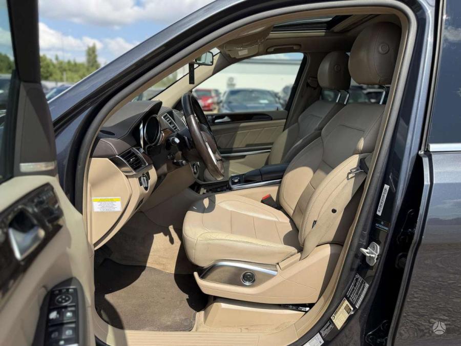 Pelēks Mercedes-Benz GL 350 2013 Šauļi, ar dzinēja tilpumu 2.99 L un nobraukumu 304 tūkst. km par 15800 €, foto 12 vietnē AUTOMOTO.COM.LV
