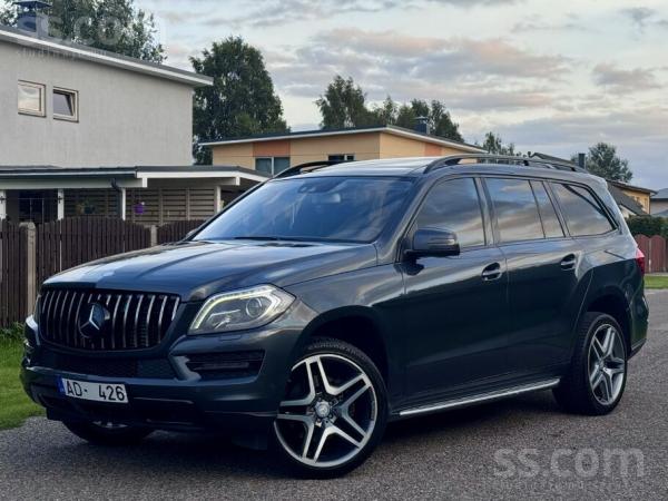 Pelēks Mercedes-Benz GL 350 2013 Rīga, ar dzinēja tilpumu 3.00 L un nobraukumu 285 tūkst. km par 18800 €, foto 5 vietnē AUTOMOTO.COM.LV