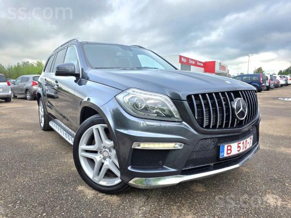 Pelēks Mercedes-Benz GL 350 2014 Daugavpils, ar dzinēja tilpumu 3.00 L un nobraukumu 0 tūkst. km par 23250 €, foto 1 vietnē AUTOMOTO.COM.LV