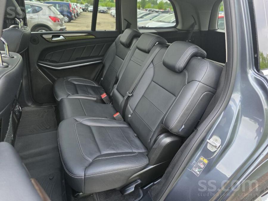 Pelēks Mercedes-Benz GL 350 2014 Daugavpils, ar dzinēja tilpumu 3.00 L un nobraukumu 0 tūkst. km par 23250 €, foto 17 vietnē AUTOMOTO.COM.LV