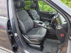 Pelēks Mercedes-Benz GL 350 2014 Daugavpils, ar dzinēja tilpumu 3.00 L un nobraukumu 0 tūkst. km par 23250 €, foto 20 vietnē AUTOMOTO.COM.LV