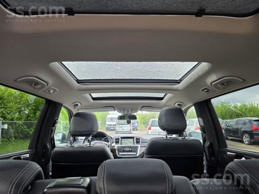 Pelēks Mercedes-Benz GL 350 2014 Daugavpils, ar dzinēja tilpumu 3.00 L un nobraukumu 0 tūkst. km par 23250 €, foto 22 vietnē AUTOMOTO.COM.LV