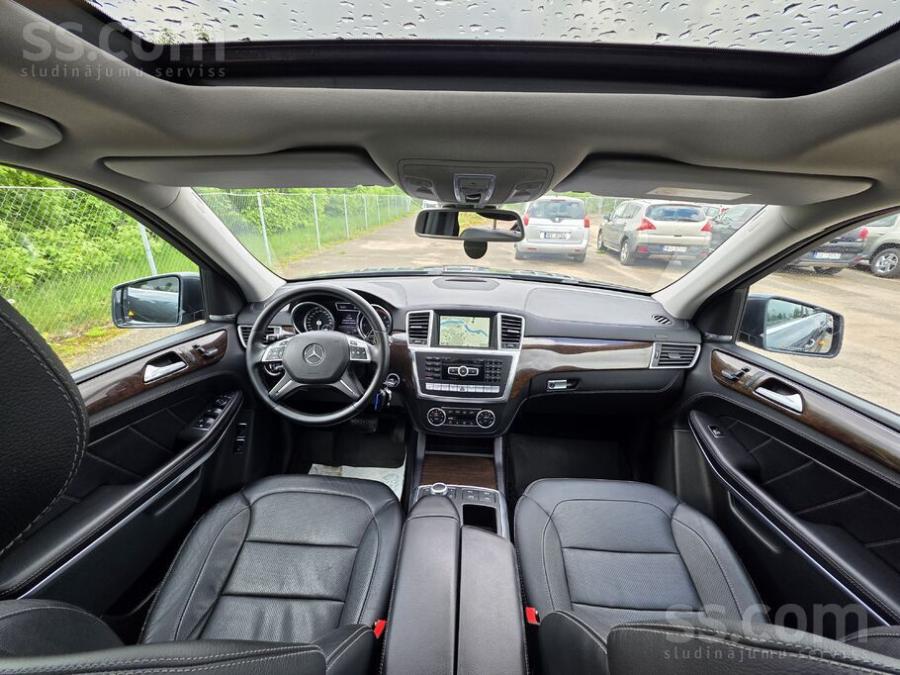 Pelēks Mercedes-Benz GL 350 2014 Daugavpils, ar dzinēja tilpumu 3.00 L un nobraukumu 0 tūkst. km par 23250 €, foto 24 vietnē AUTOMOTO.COM.LV