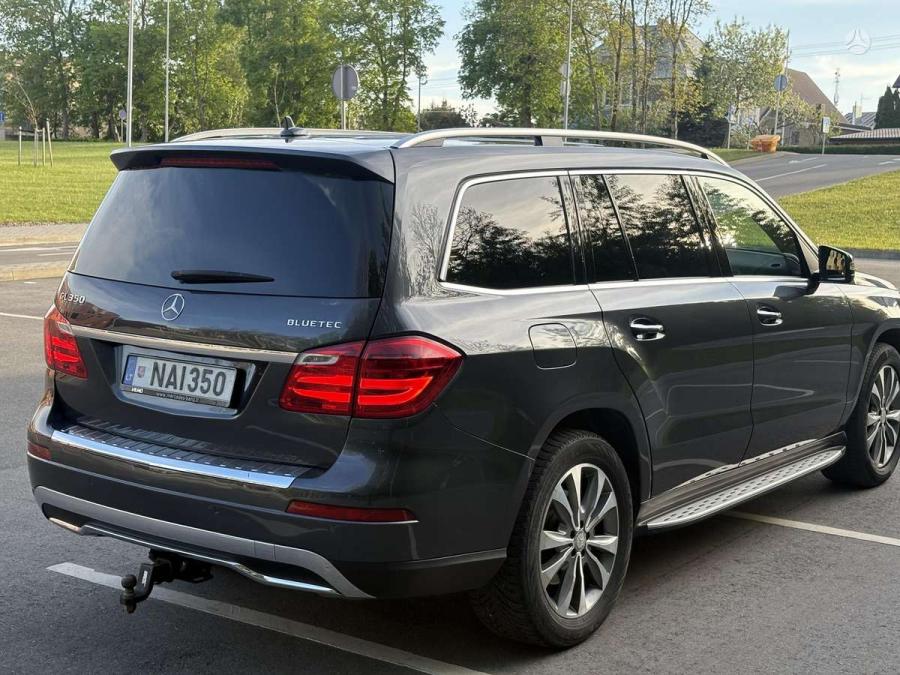Pelēks Mercedes-Benz GL 350 2014 Gargždai, ar dzinēja tilpumu 0.00 L un nobraukumu 224 tūkst. km par 18300 €, foto 8 vietnē AUTOMOTO.COM.LV