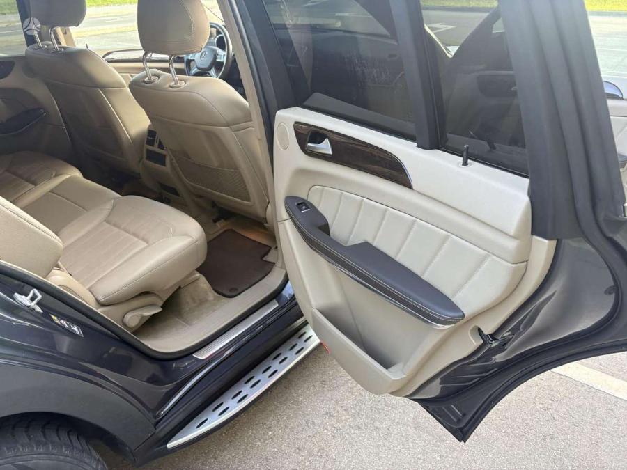 Pelēks Mercedes-Benz GL 350 2014 Gargždai, ar dzinēja tilpumu 0.00 L un nobraukumu 224 tūkst. km par 18300 €, foto 11 vietnē AUTOMOTO.COM.LV