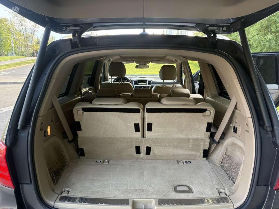 Pelēks Mercedes-Benz GL 350 2014 Gargždai, ar dzinēja tilpumu 0.00 L un nobraukumu 224 tūkst. km par 18300 €, foto 14 vietnē AUTOMOTO.COM.LV