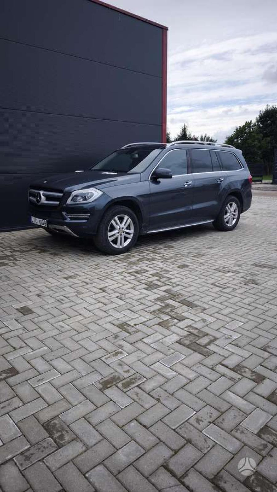 Pelēks Mercedes-Benz GL 350 2014 Klaipėda, ar dzinēja tilpumu 3.00 L un nobraukumu 275 tūkst. km par 16100 €, foto 1 vietnē AUTOMOTO.COM.LV