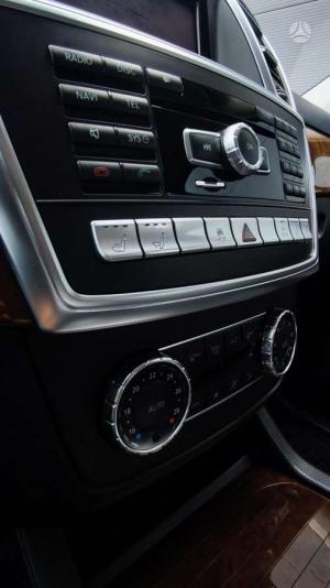 Pelēks Mercedes-Benz GL 350 2014 Klaipėda, ar dzinēja tilpumu 3.00 L un nobraukumu 275 tūkst. km par 16100 €, foto 12 vietnē AUTOMOTO.COM.LV