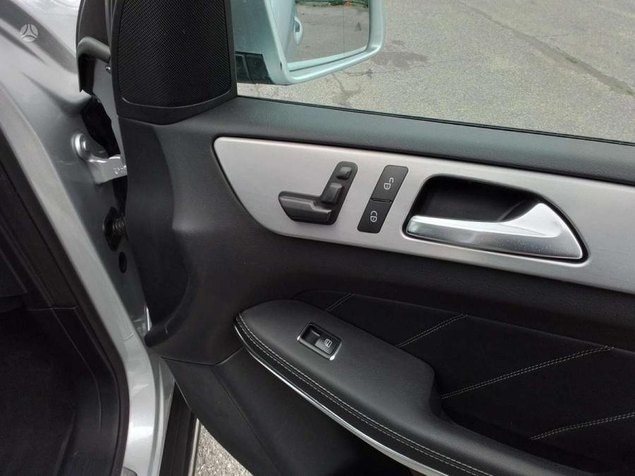 Grey Mercedes-Benz GL 350 2014 in Panevezys, with an engine capacity of 3.00 L and mileage of 198 thousand km for 18500 €, photo 10 on AUTOMOTO.COM.LV