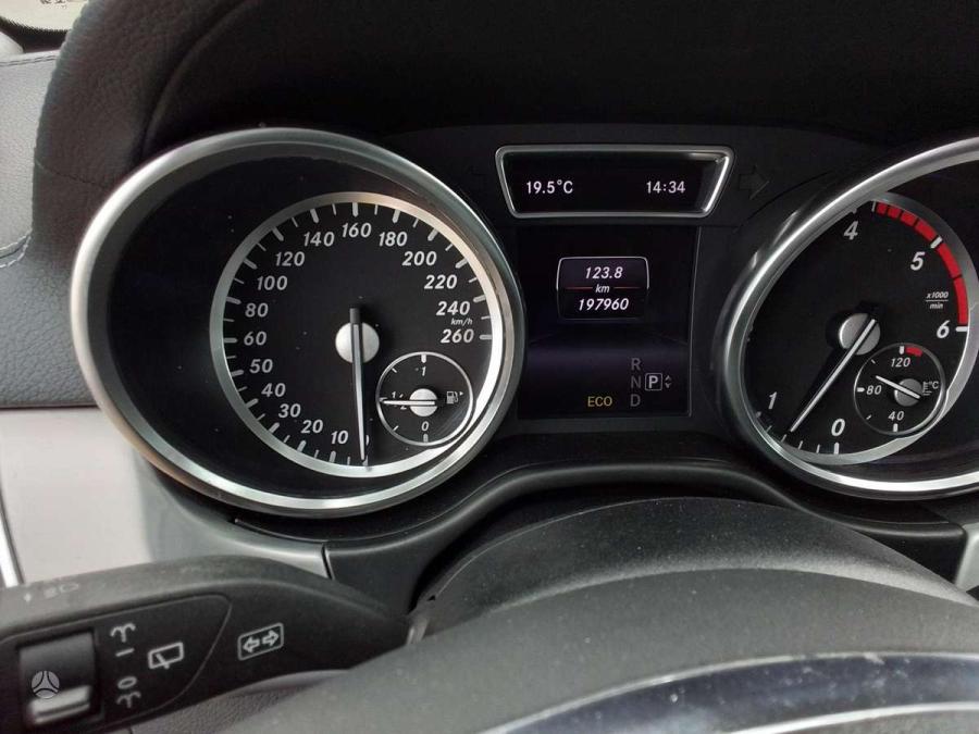 Grey Mercedes-Benz GL 350 2014 in Panevezys, with an engine capacity of 3.00 L and mileage of 198 thousand km for 18500 €, photo 19 on AUTOMOTO.COM.LV