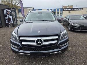 Grey Mercedes-Benz GL 350 2014 in Siauliai, with an engine capacity of 2.99 L and mileage of 295 thousand km for 19200 €, photo 4 on AUTOMOTO.COM.LV