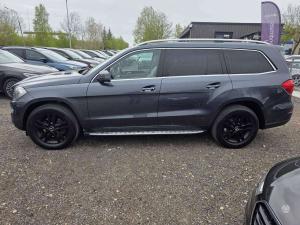 Grey Mercedes-Benz GL 350 2014 in Siauliai, with an engine capacity of 2.99 L and mileage of 295 thousand km for 19200 €, photo 8 on AUTOMOTO.COM.LV