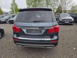 Grey Mercedes-Benz GL 350 2014 in Siauliai, with an engine capacity of 2.99 L and mileage of 295 thousand km for 19200 €, photo 9 on AUTOMOTO.COM.LV