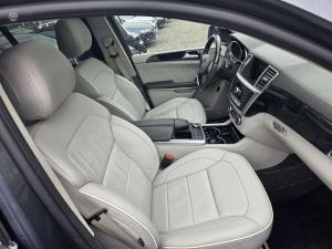 Grey Mercedes-Benz GL 350 2014 in Siauliai, with an engine capacity of 2.99 L and mileage of 295 thousand km for 19200 €, photo 10 on AUTOMOTO.COM.LV