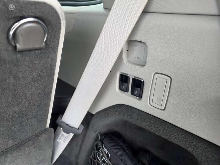 Grey Mercedes-Benz GL 350 2014 in Siauliai, with an engine capacity of 2.99 L and mileage of 295 thousand km for 19200 €, photo 16 on AUTOMOTO.COM.LV