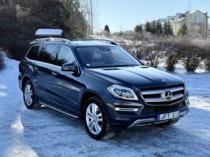 Grey Mercedes-Benz GL 350 2015 in Vilnius, with an engine capacity of 2.99 L and mileage of 216 thousand km for 18800 €, photo  on AUTOMOTO.COM.LV