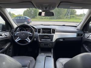 Pelēks Mercedes-Benz GL 350 2015 Tauragė, ar dzinēja tilpumu 3.00 L un nobraukumu 339 tūkst. km par 13500 €, foto 11 vietnē AUTOMOTO.COM.LV