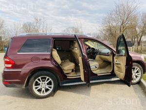 Красный Мерседес ГЛ 350 2010 в Рига, объемом двигателя 3.00 л и пробегом 290 тыс. км за 10999 €, фото 8 на AUTOMOTO.COM.LV