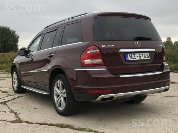 Sarkans Mercedes-Benz GL 350 2010 Rīga, ar dzinēja tilpumu 3.00 L un nobraukumu 290 tūkst. km par 10999 €, foto 2 vietnē AUTOMOTO.COM.LV