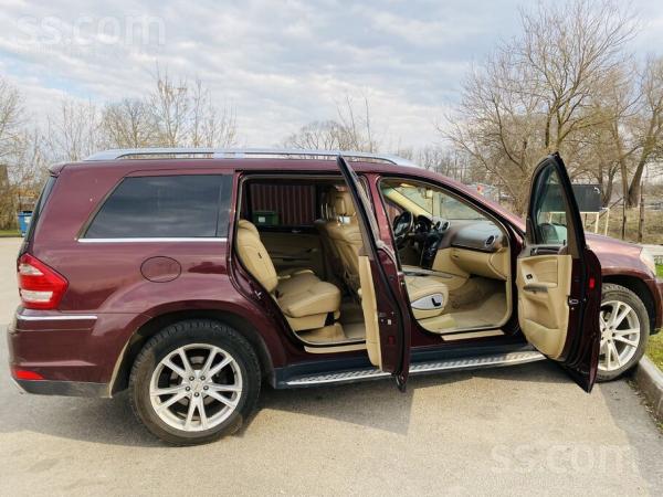 Sarkans Mercedes-Benz GL 350 2010 Rīga, ar dzinēja tilpumu 3.00 L un nobraukumu 290 tūkst. km par 10999 €, foto 7 vietnē AUTOMOTO.COM.LV