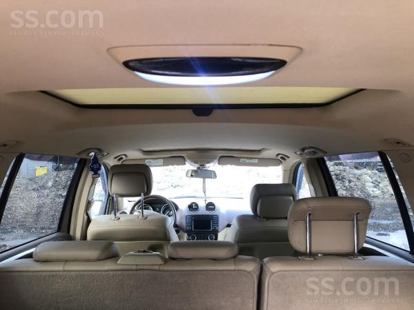 Sarkans Mercedes-Benz GL 350 2010 Rīga, ar dzinēja tilpumu 3.00 L un nobraukumu 290 tūkst. km par 10999 €, foto 10 vietnē AUTOMOTO.COM.LV