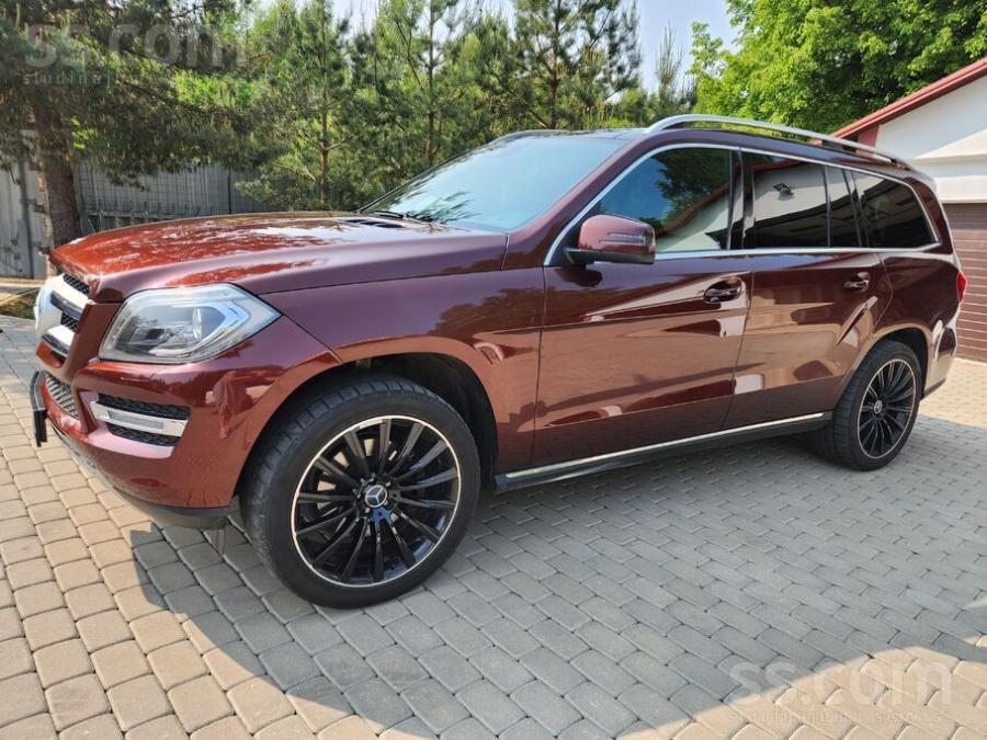Sarkans Mercedes-Benz GL 350 2013 Rīga, ar dzinēja tilpumu 3.00 L un nobraukumu 339 tūkst. km par 15400 €, foto 1 vietnē AUTOMOTO.COM.LV