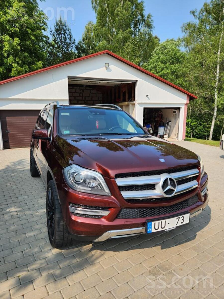 Sarkans Mercedes-Benz GL 350 2013 Rīga, ar dzinēja tilpumu 3.00 L un nobraukumu 339 tūkst. km par 15400 €, foto 4 vietnē AUTOMOTO.COM.LV