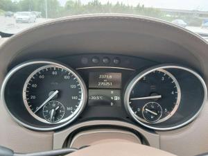 White Mercedes-Benz GL 350 2010 in Siauliai, with an engine capacity of 2.99 L and mileage of 270 thousand km for 8800 €, photo 10 on AUTOMOTO.COM.LV