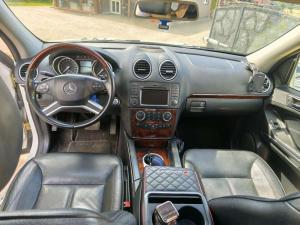 Balts Mercedes-Benz GL 350 2010 Klaipėda, ar dzinēja tilpumu 3.00 L un nobraukumu 335 tūkst. km par 9500 €, foto 5 vietnē AUTOMOTO.COM.LV
