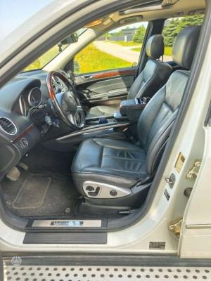 Balts Mercedes-Benz GL 350 2010 Klaipėda, ar dzinēja tilpumu 3.00 L un nobraukumu 335 tūkst. km par 9500 €, foto 14 vietnē AUTOMOTO.COM.LV
