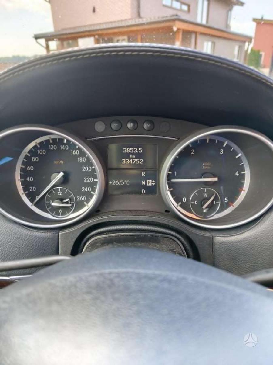 Balts Mercedes-Benz GL 350 2010 Klaipėda, ar dzinēja tilpumu 3.00 L un nobraukumu 335 tūkst. km par 9500 €, foto 22 vietnē AUTOMOTO.COM.LV