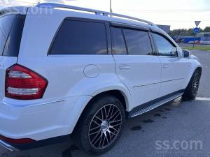 White Mercedes-Benz GL 350 2012 in Riga, with an engine capacity of 2.90 L and mileage of 0 thousand km for 14000 €, photo 4 on AUTOMOTO.COM.LV