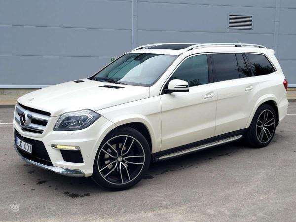 White Mercedes-Benz GL 350 2013 in Vilnius, with an engine capacity of 2.99 L and mileage of 297 thousand km for 17750 €, photo 10 on AUTOMOTO.COM.LV