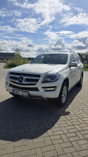 White Mercedes-Benz GL 350 2013 in Panevezys, with an engine capacity of 2.99 L and mileage of 273 thousand km for 15500 €, photo  on AUTOMOTO.COM.LV