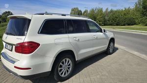 Balts Mercedes-Benz GL 350 2013 Panevēža, ar dzinēja tilpumu 2.99 L un nobraukumu 273 tūkst. km par 15500 €, foto 4 vietnē AUTOMOTO.COM.LV