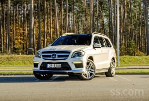 White Mercedes-Benz GL 350 2013 in Riga, with an engine capacity of 3.00 L and mileage of 263 thousand km for 22990 €, photo  on AUTOMOTO.COM.LV