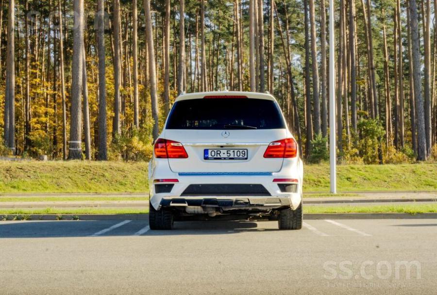 Белый Мерседес ГЛ 350 2013 в Рига, объемом двигателя 3.00 л и пробегом 263 тыс. км за 22990 €, фото 8 на AUTOMOTO.COM.LV
