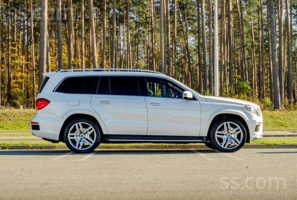 Balts Mercedes-Benz GL 350 2013 Rīga, ar dzinēja tilpumu 3.00 L un nobraukumu 263 tūkst. km par 22990 €, foto 10 vietnē AUTOMOTO.COM.LV