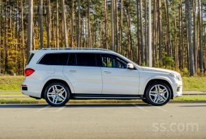 Белый Мерседес ГЛ 350 2013 в Рига, объемом двигателя 3.00 л и пробегом 263 тыс. км за 22990 €, фото 10 на AUTOMOTO.COM.LV