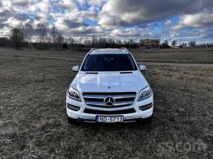 White Mercedes-Benz GL 350 2014 in Riga, with an engine capacity of 3.00 L and mileage of 445 thousand km for 16000 €, photo 2 on AUTOMOTO.COM.LV