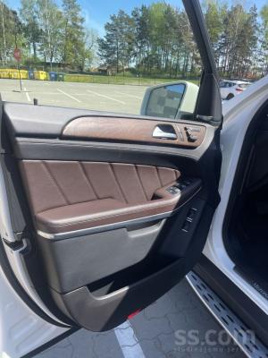 Balts Mercedes-Benz GL 350 2014 Rīga, ar dzinēja tilpumu 3.00 L un nobraukumu 110 tūkst. km par 27700 €, foto 6 vietnē AUTOMOTO.COM.LV