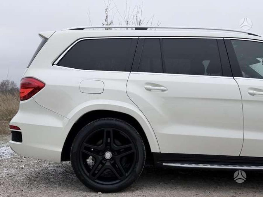Balts Mercedes-Benz GL 350 2014 Šauļi, ar dzinēja tilpumu 2.99 L un nobraukumu 360 tūkst. km par 19950 €, foto 9 vietnē AUTOMOTO.COM.LV