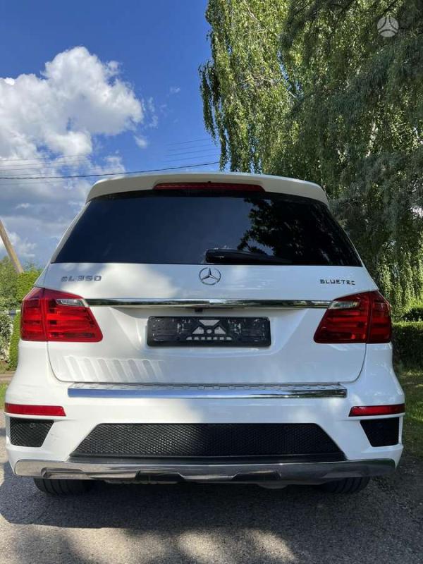 Balts Mercedes-Benz GL 350 2014 Alīta, ar dzinēja tilpumu 2.99 L un nobraukumu 281 tūkst. km par 18450 €, foto 7 vietnē AUTOMOTO.COM.LV